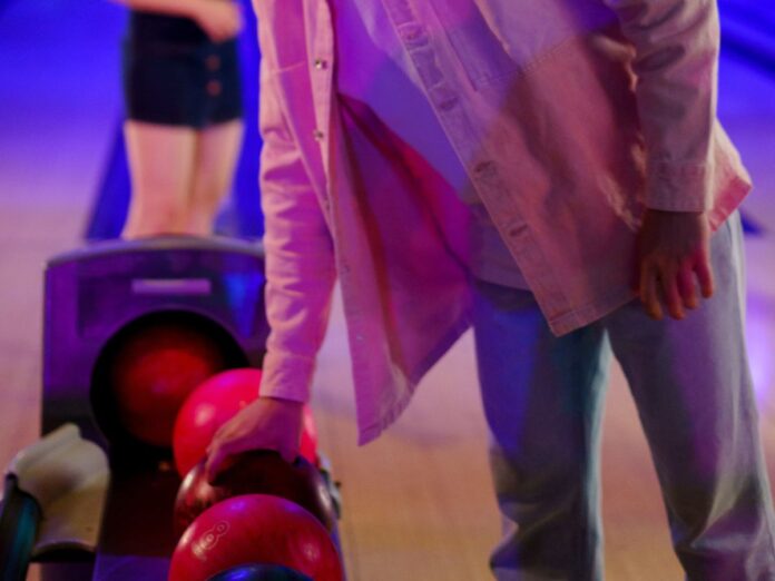 15 Best Bowling Alleys in Toronto