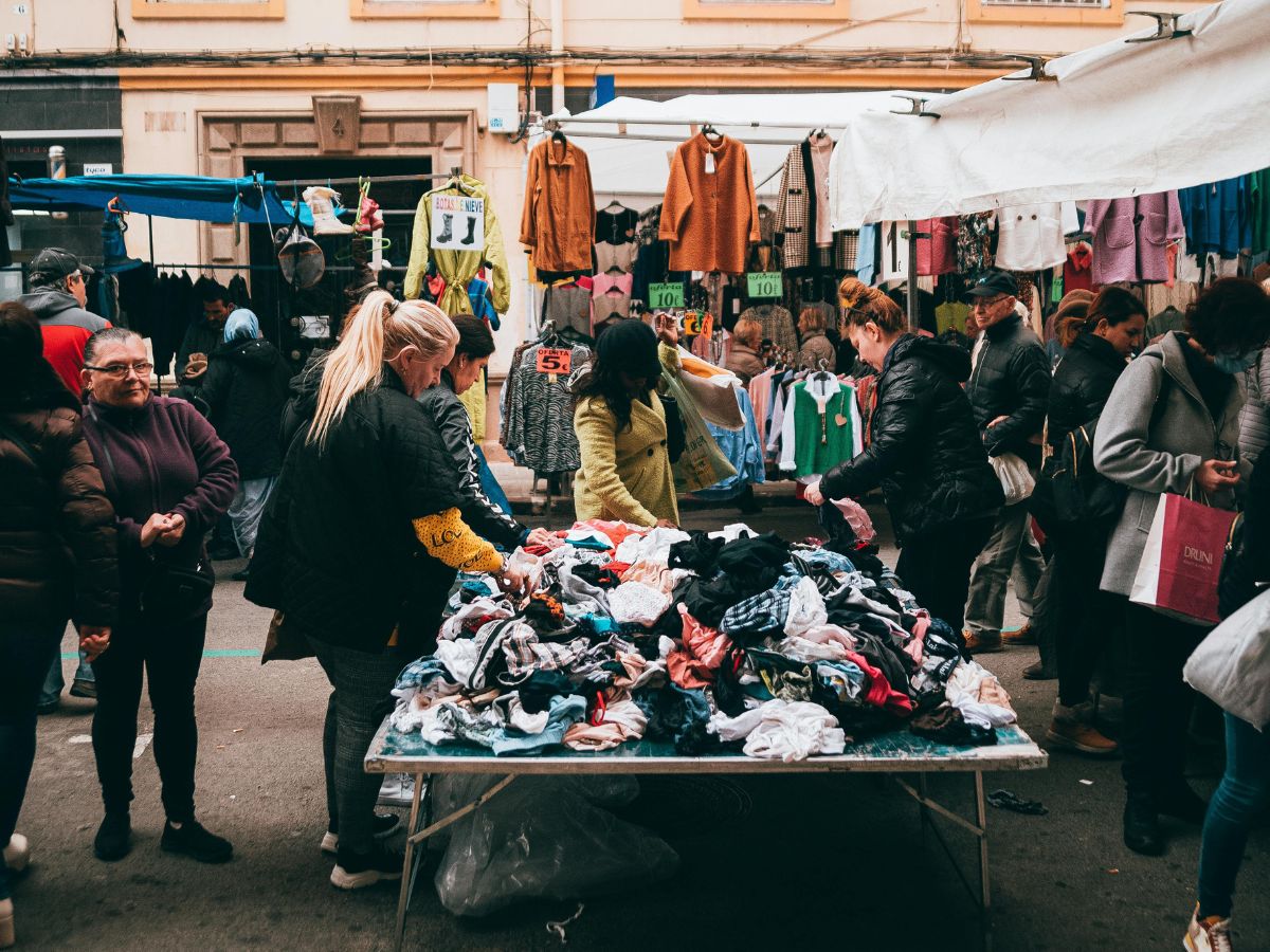 Discover Best Flea and Street Markets in Toronto | Vintage Finds