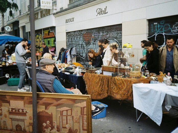Discover Best Flea and Street Markets in Toronto | Vintage Finds