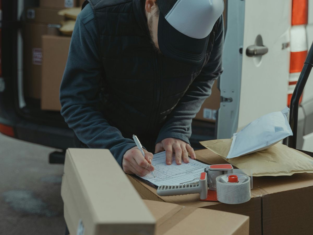 15 Best Cargo Van Rental Options in Toronto | Safe & Reliable