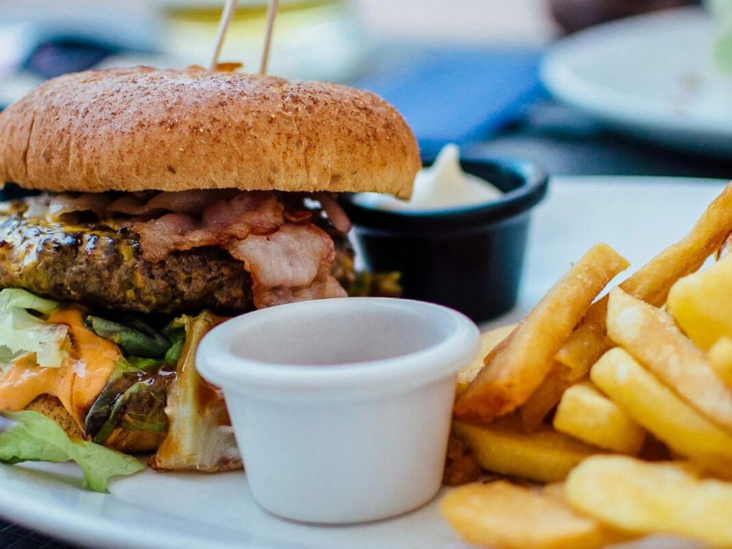 Top 14 Burgers in Toronto: Classic, Gourmet & Vegetarian