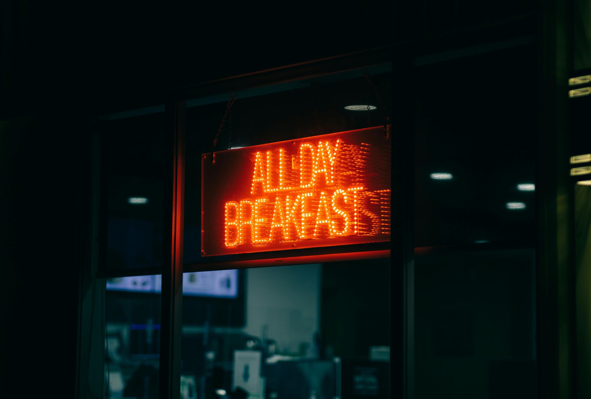 18 Best Late-Night Breakfast in Toronto | 24-Hour Breakfast Spots