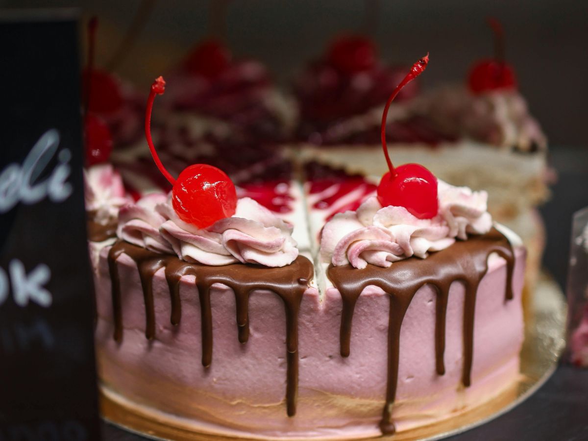 Top 19 Patisseries in Toronto: Custom Cakes, Macarons & More