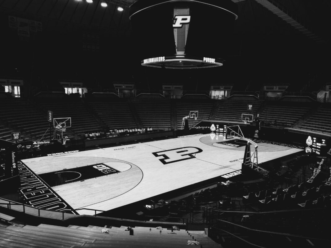 Scotiabank Arena in Downtown: Design, Events, Amenities, & Tours